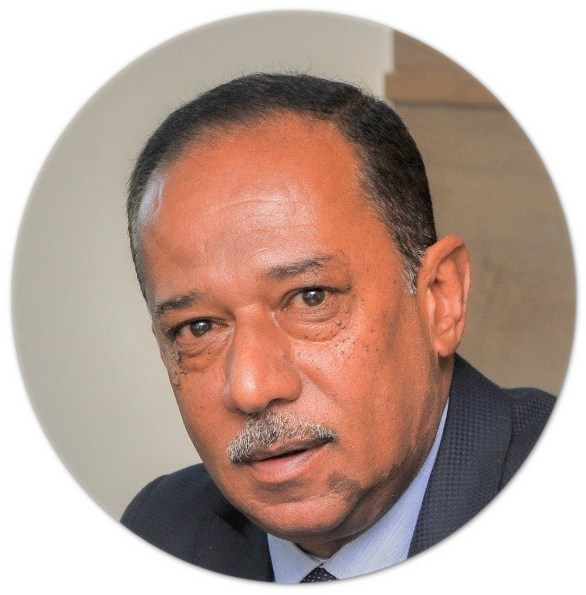 Photo Shape Editor: https://www.tuxpi.com/photo-effects/shape-tool ...