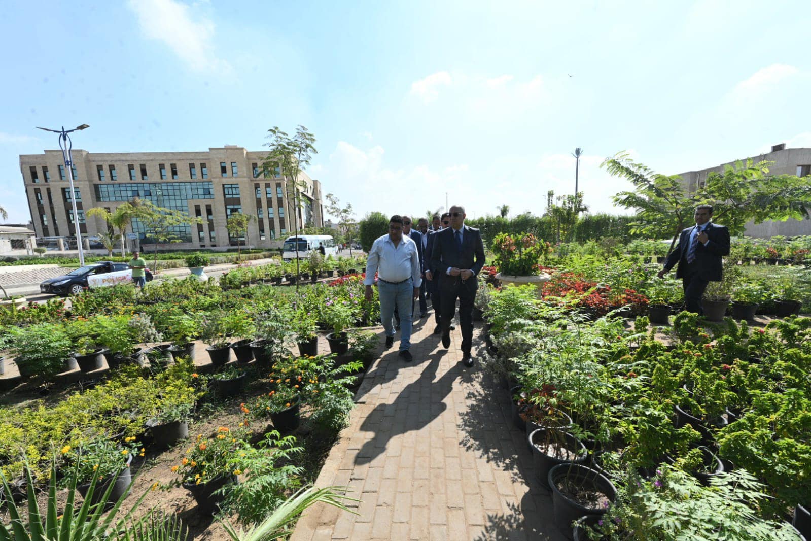 El-Gazzar Chairs Meeting at Obour City Authority Headquarters to ...