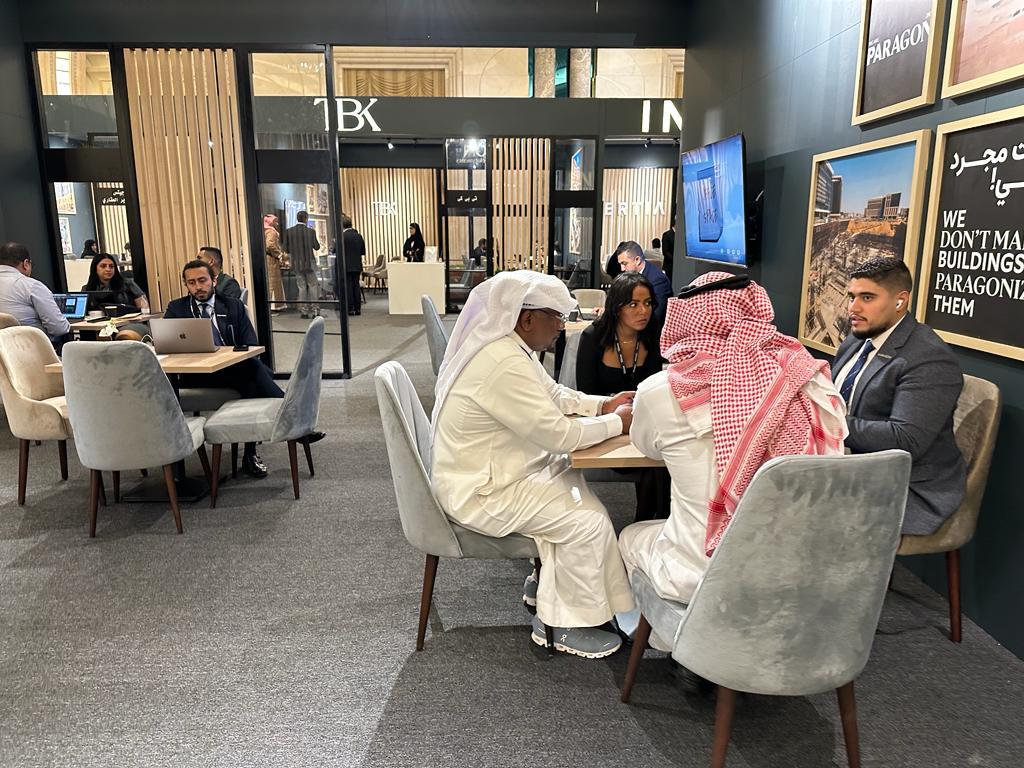 Arab Clients Commend Egyptian Companies’ Projects, Offers on the First ...